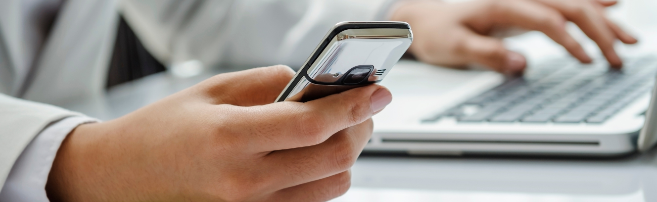 Comparing SMS and Email: Which Reminder Method is Best? - Advice, Tips ...